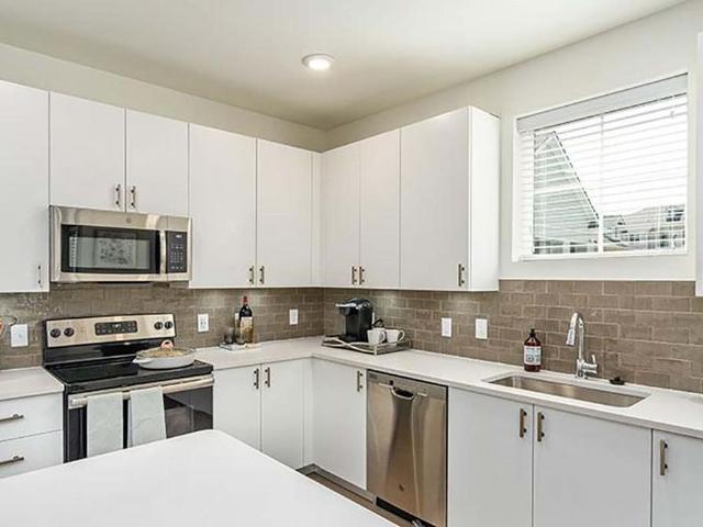 Canopy at Ginter Park Apartments 2 Bedroom Apartment for Rent at 3200 Brook Rd, Richmond, VA 23227 Sherwood Park