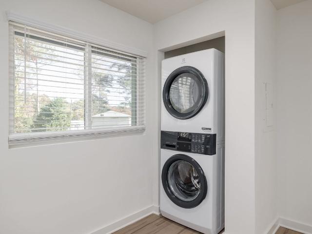 Canopy Studio Apartment for Rent at 3106 Memorial Dr Se, Belvedere Park, GA 30317 Midway Woods