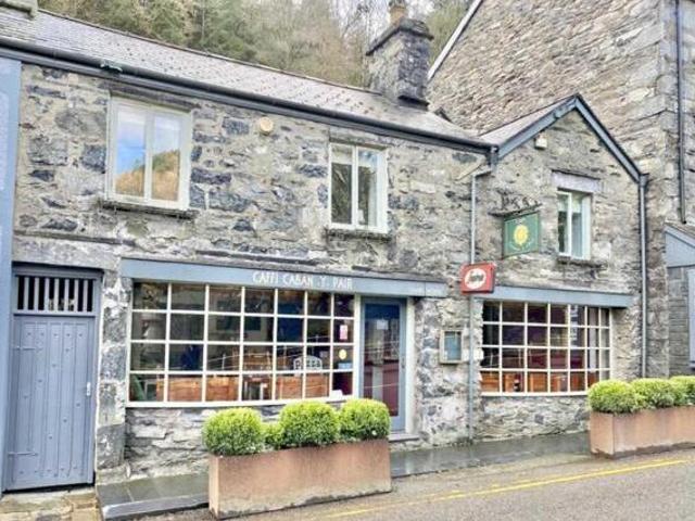 Caban Y Pair, Holyhead Road, 3 Bedroom Character