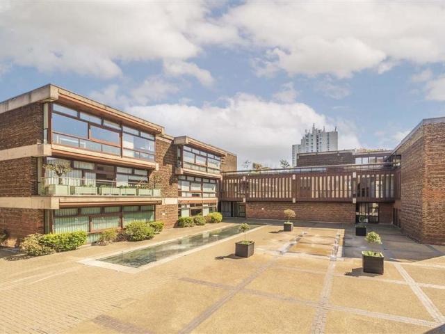 Cabanel Place, London SE11 1 bed flat to rent £2,400 pcm £554 pw