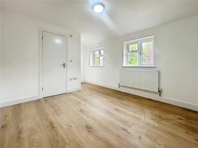 Cabell Road, Guildford, Surrey, GU2 8JQ
