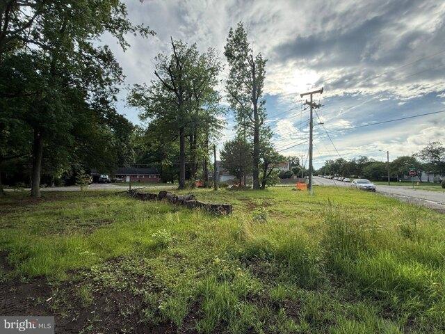 Cabin, Triangle, Plot For Sale