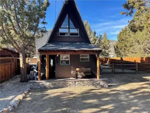 Cabin Big Bear City, CA 317 E Mountain View Blvd