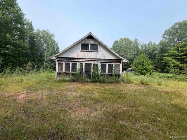 Cabin fever n river rd. Road