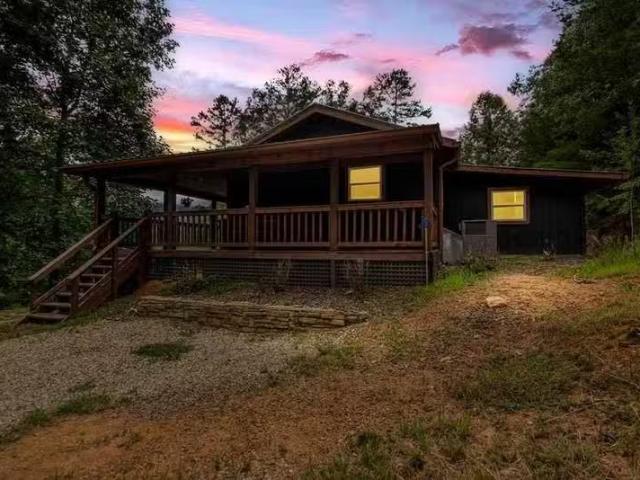 Cabin, Single Family Lease Morganton, GA 1519 Tipton Spring.