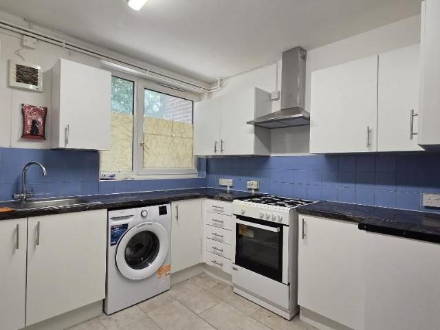 Cable Street, London E1W, 4 bed maisonette to rent, £3,198 pcm | PrimeLocation
