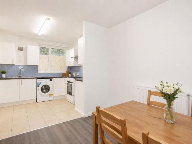 Cable Street, London E1W, Room to rent, £780 pcm | PrimeLocation