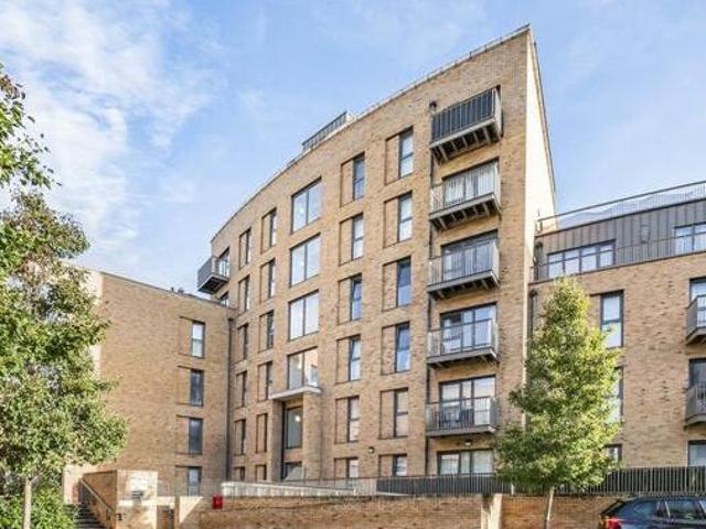 Cabot Close, Croydon, 2 Bedroom Apartment