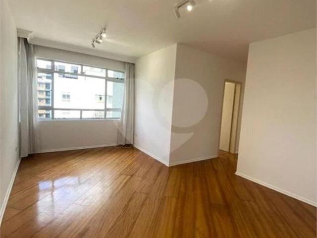 Cabral Apart. com 3 quartos 2 vagas 66m²