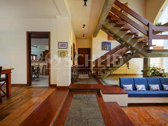 Cada á venda no Jardim Petrópolis, 619 m² com 4 suítes, 4 vagas