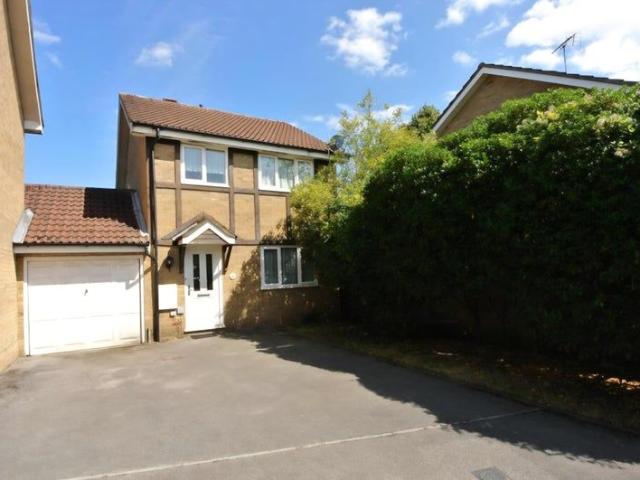 Caddy Close, Egham TW20, 5 bed detached house to rent, £3,580 pcm | PrimeLocation