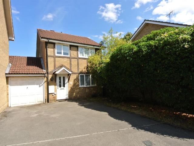 Caddy Close, Egham TW20, 5 bed property to rent, £2,800 pcm | PrimeLocation