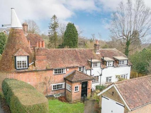 Cade Street, Old Heathfield, 4 Bedroom Detached