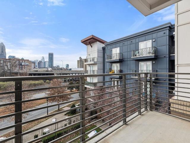 Cadence Music Factory Studio Apartment for Rent at 606 606 N. Carolina Music Factory Blvd, Charlotte, NC 28206 Tryon Hills