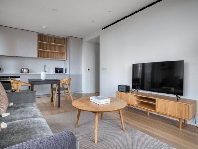 Cadence Court, Lewis Cubitt Walk
