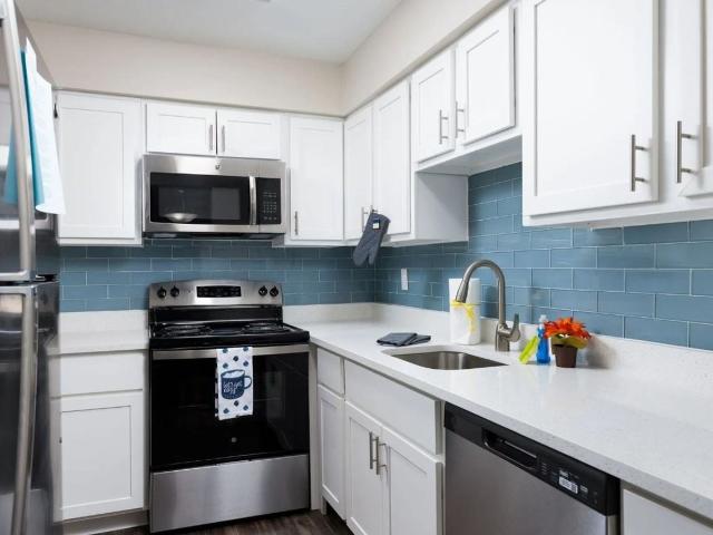Cadence Crossing 2 Bedroom Apartment for Rent at 6203 Curry Ford Rd, Orlando, FL 32822 Engelwood Park