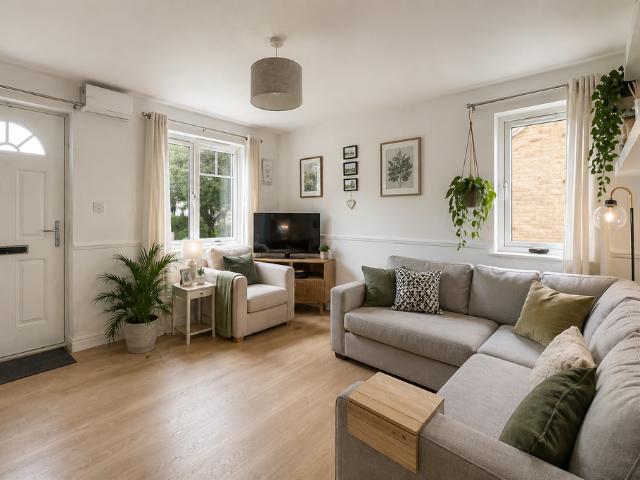 Cadet Drive, London SE1 2 bed end of terrace house to rent £3,000 pcm £692 pw