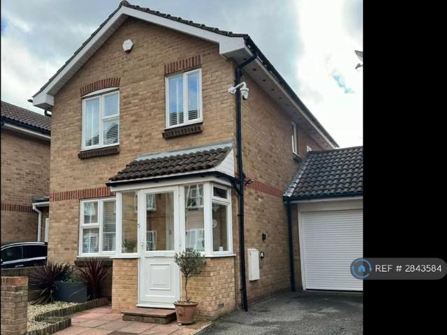 Cadet Drive, London, SE1 3 bed detached house to rent £3,450 pcm £796 pw