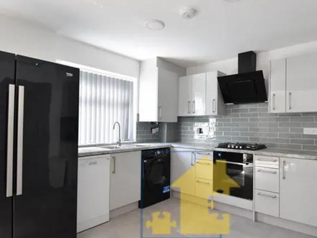 Cadnam Close, Metchley, B17 0QA, United Kingdom | 5 bed house for rent #150771113 | Rentberry
