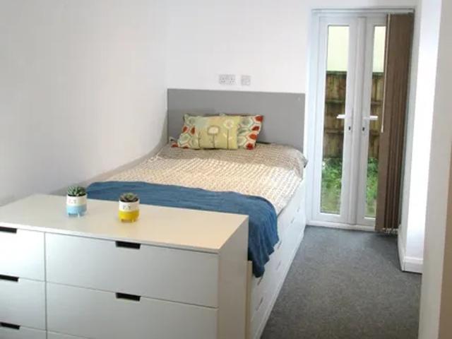Cadnam Close, Metchley, B17 0QA, United Kingdom | 1 bed apartment for rent #167579890 | Rentberry