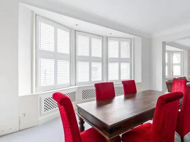 Cadogan Court Gardens, 1 D'Oyley Street, London, SW1X 9AH, United Kingdom | 3 bed apartment for rent #140398968 | Rentberry