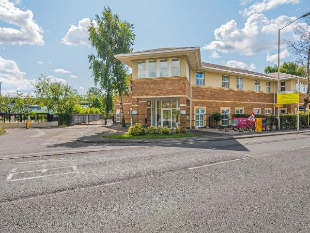 Cadogan House, Reading RG2, Studio to rent, £1,100 pcm | PrimeLocation