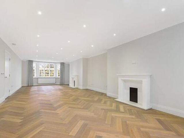 Cadogan House, Sloane Street, 3 Bedroom Apartment