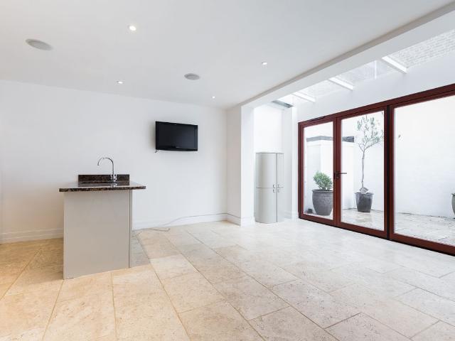 Cadogan Lane, Belgravia SW1X, 4 bed terraced house to rent, £8,493 pcm | PrimeLocation