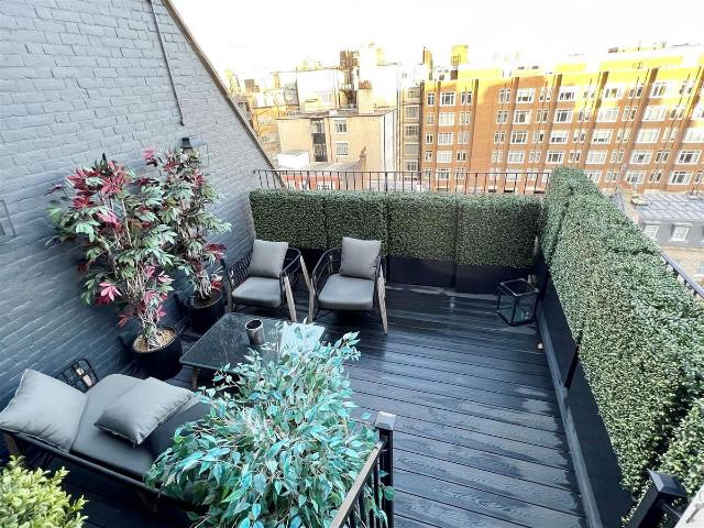 Cadogan Place, Belgravia, London SW1X, 2 bed terraced house to rent, £14,083 pcm | PrimeLocation