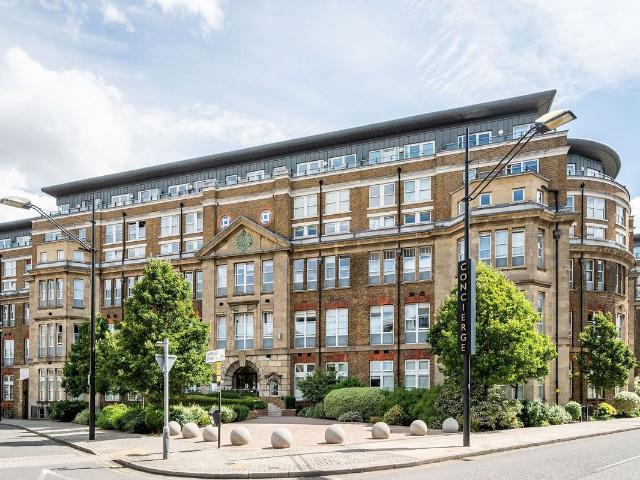 Cadogan Road, Woolwich, London SE18, 2 bed flat to rent, £1,995 pcm | PrimeLocation