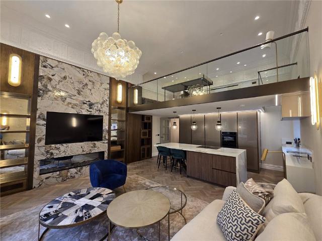 Cadogan Square, London, SW1X 3 bed apartment to rent £17,333 pcm £4,000 pw