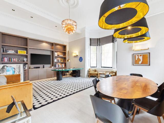 Cadogan Square SW1X, 2 bed property to rent, £18,417 pcm | PrimeLocation