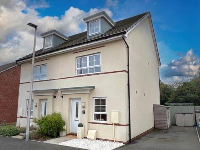 Cae Brewis, Boverton, 4 Bedroom Semi detached