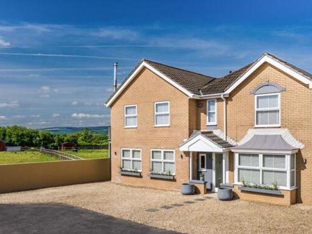 Cae Ganol, Nottage, 5 Bedroom Detached