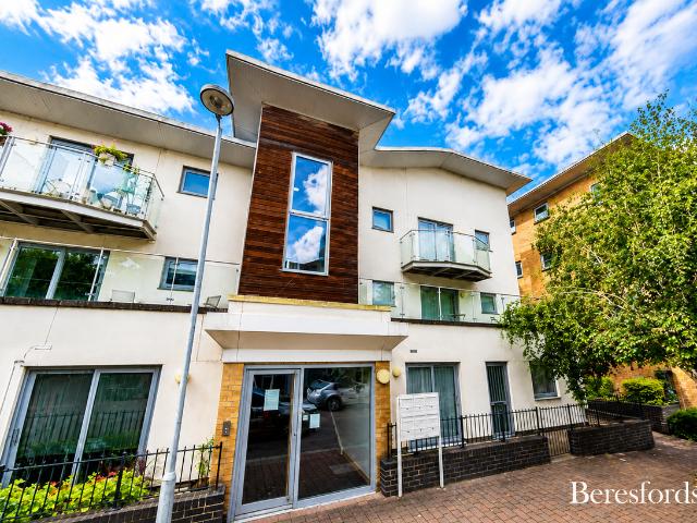 Caelum Drive CO2, 2 bed flat to rent, £1,300 pcm | PrimeLocation