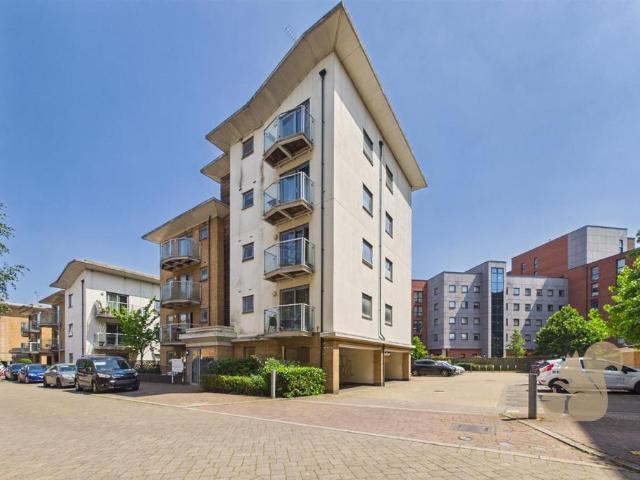 Caelum Drive, Colchester CO2 2 bed house to rent £1,275 pcm £294 pw