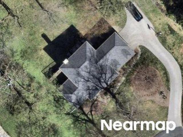 Caenarvon Ln