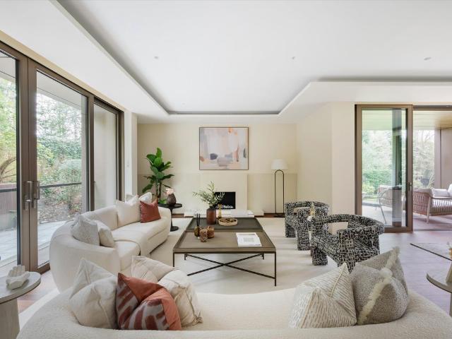 Caenwood Court, Hampstead Lane, London N6, 3 bed flat to rent, £16,250 pcm | PrimeLocation