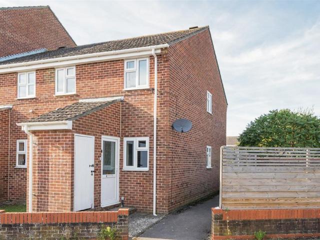 Caernarvon Road, Chichester, PO19 1 bed flat to rent £1,000 pcm £231 pw