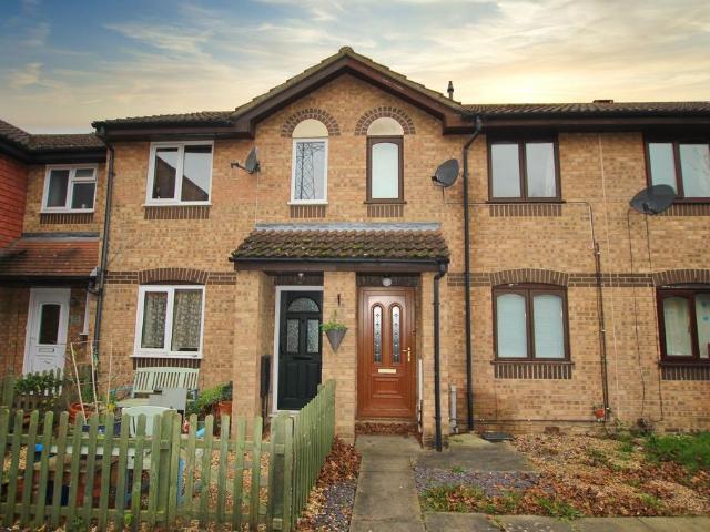 Caernarvon Road, St. Neots PE19 2 bed terraced house to rent £1,075 pcm £248 pw