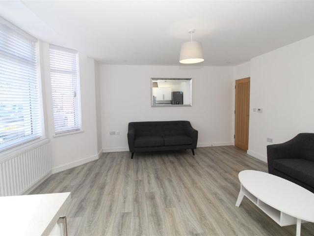 Caerphilly Road, Birchgrove, Cardiff CF14, 1 bed flat to rent, £1,050 pcm | PrimeLocation