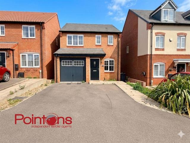 Caesar Drive, Off Higham Lane, Nuneaton CV11, 3 bed detached house to rent, £1,300 pcm | PrimeLocation