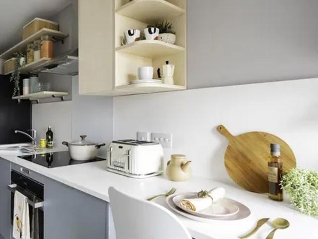 Café Fame, 127 Hope Street, Glasgow, G2 6PE, United Kingdom | Room for rent #166279382 | Rentberry