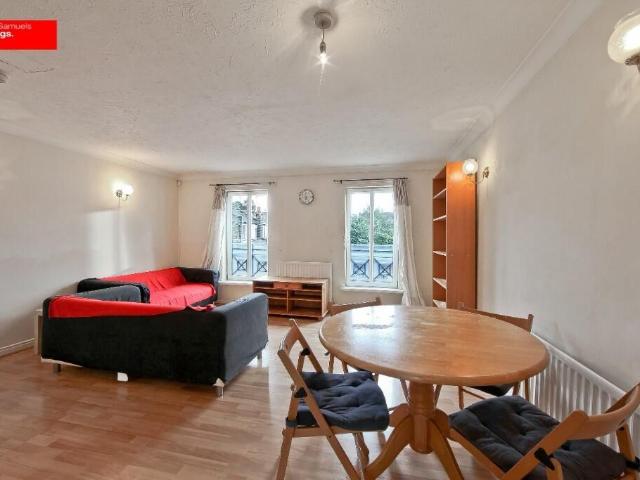 Cahir Street, Isle Of Dogs, Canary Wharf, Docklands E14, 4 bed town house to rent, £3,900 pcm | PrimeLocation