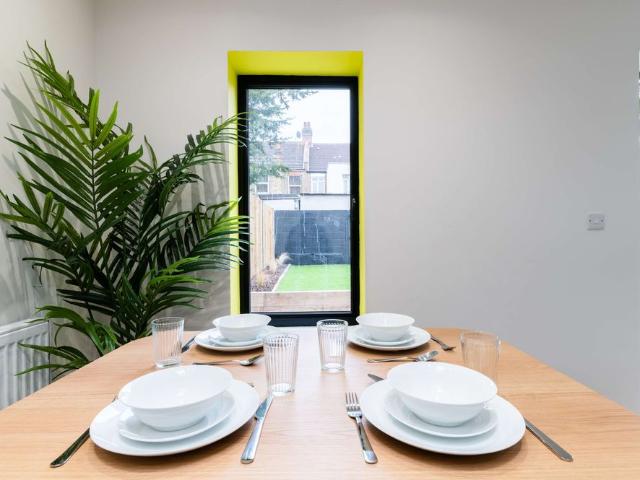 Caithness Road Room 2