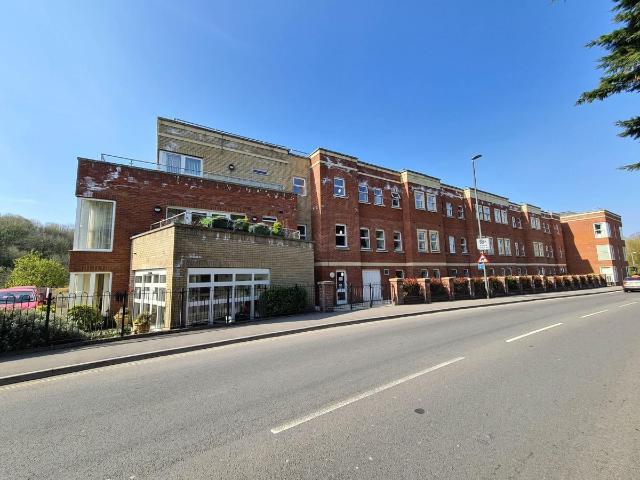 Cainscross Road, Stroud GL5, 1 bed flat to rent, £1,000 pcm | PrimeLocation