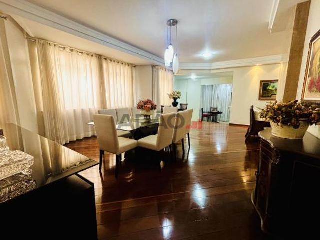 Caiobá no Setor Oeste, 192 mts2. Apartamento com 4 Quarto s por R$ 830000.00 no setor Setor Oeste V