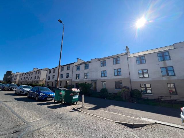 Caird Avenue, Dundee DD3, 2 bed flat to rent, £795 pcm | PrimeLocation