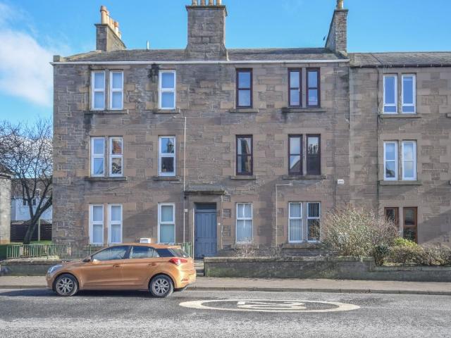 Cairnie Place, Arbroath, Angus DD11, 2 bed flat to rent, £650 pcm | PrimeLocation