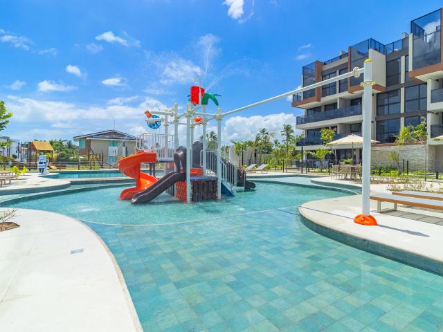 Cais Eco #304 Apê com piscina por Carpediem